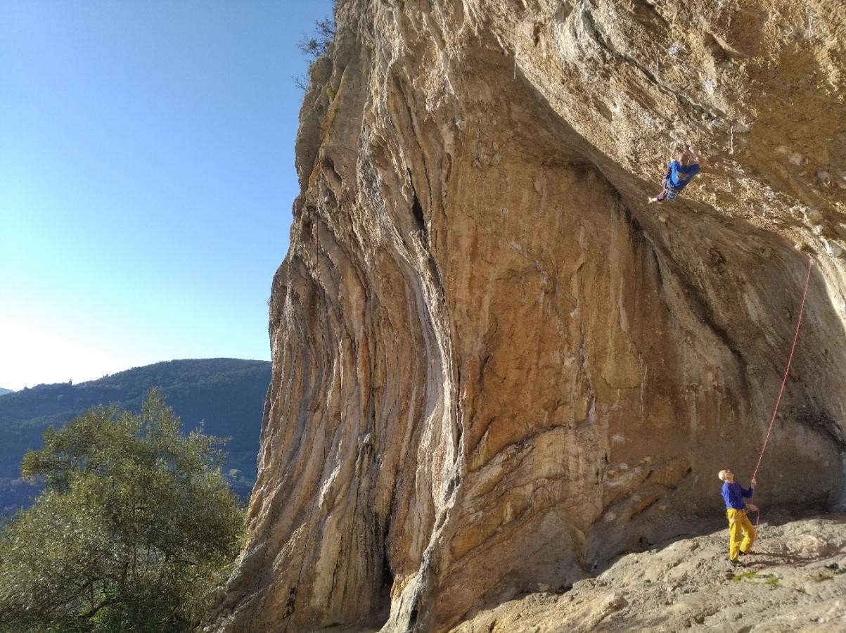 Rock Climbing Area Ferentillo - info, betas, location...