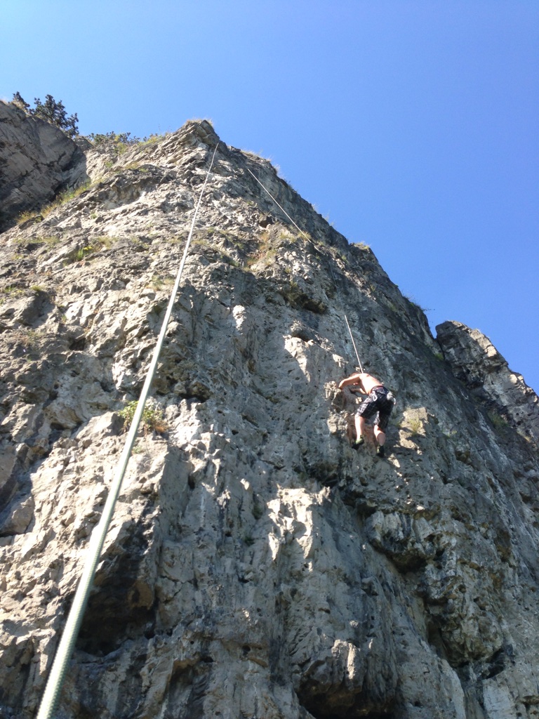 Site d'escalade Beez - info, topo, localisation...