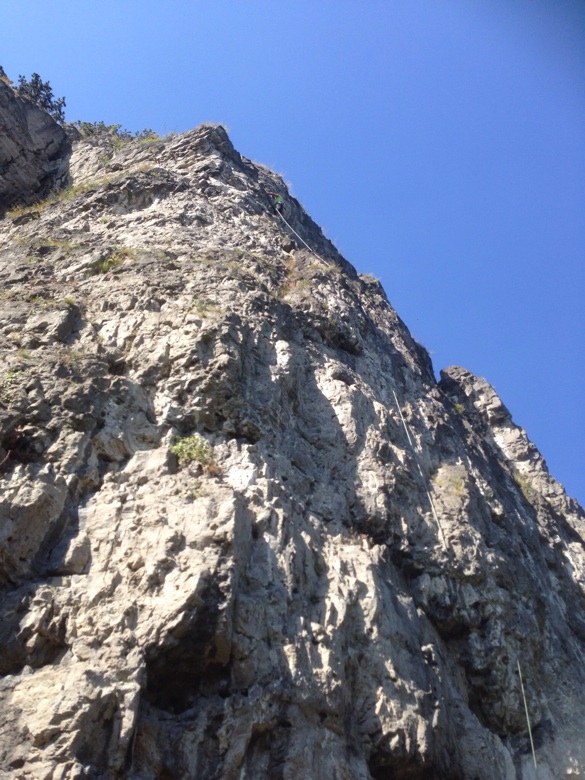 Site d'escalade Beez - info, topo, localisation...