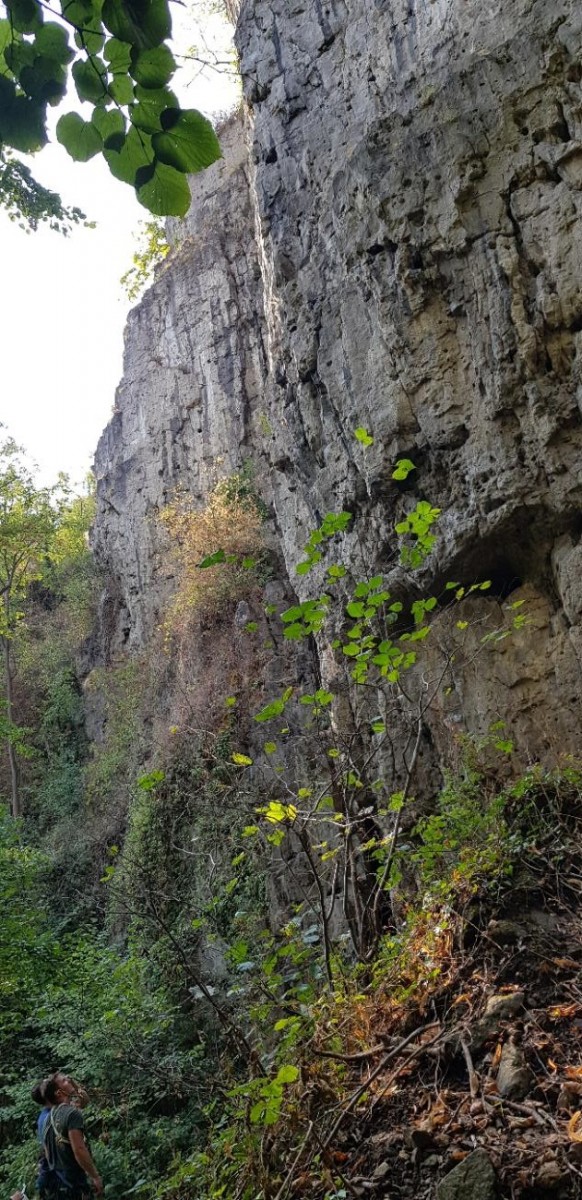 Site d'escalade Beez - info, topo, localisation...