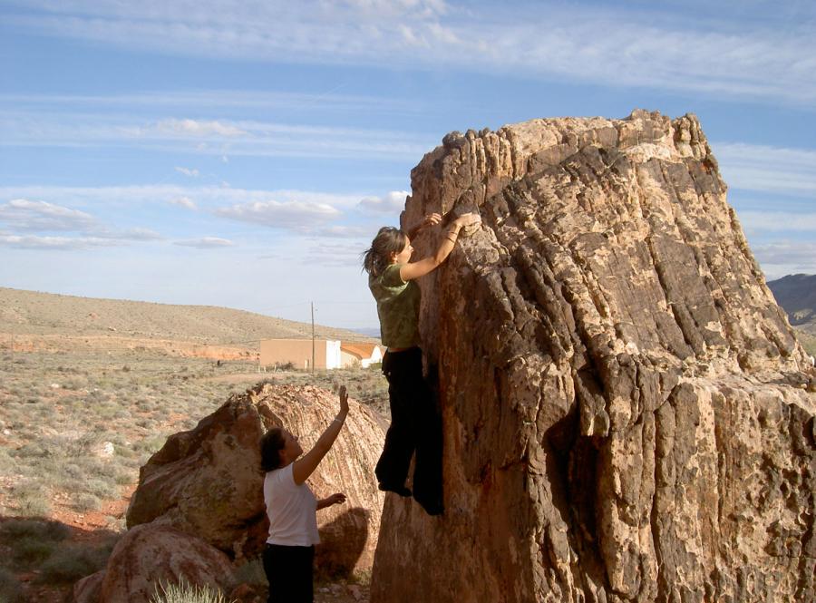 Rock Climbing Area Red Rocks (Kraft Boulders) - info, betas, location...