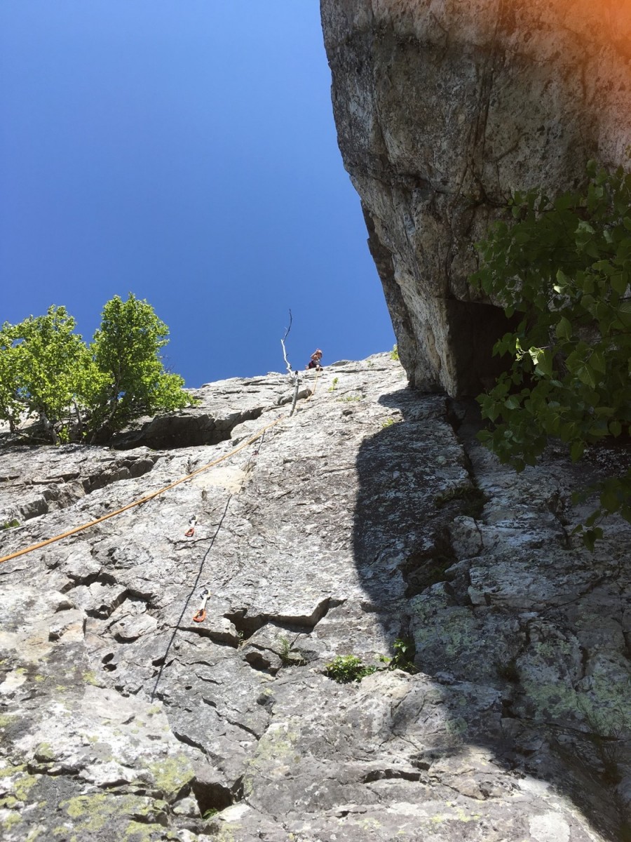 Rock climbing guidebook : Parois du Québec
