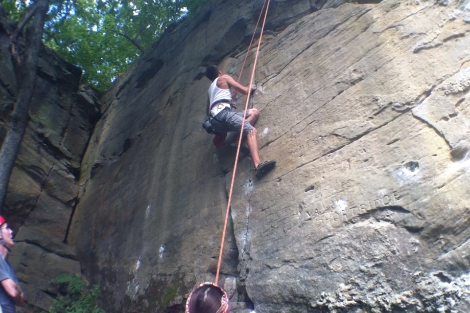 Rock Climbing Area Grand Ledge (Oak Park) - info, betas, location...