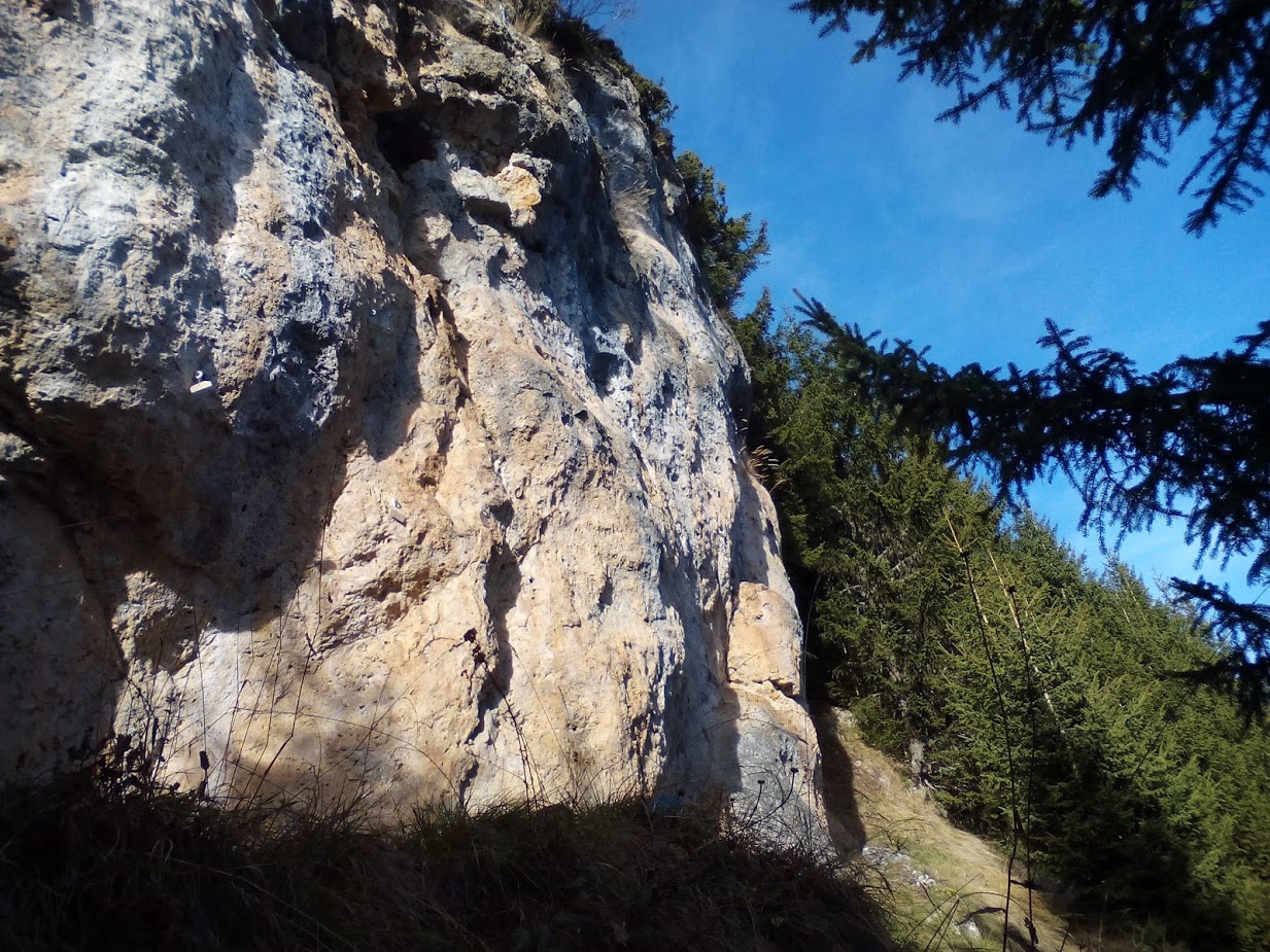 Site d'escalade La Ravière - info, topo, localisation...