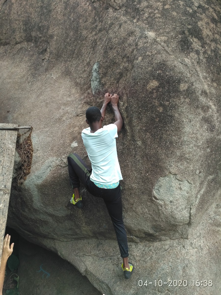 Site d'escalade Blocs du Houet - info, topo, localisation...